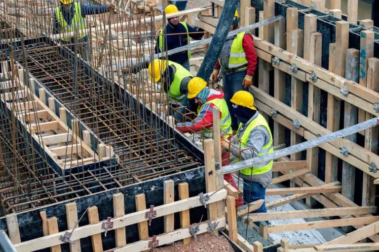 Construction Night Work Safety Measures: The Complete List | Work Gearz